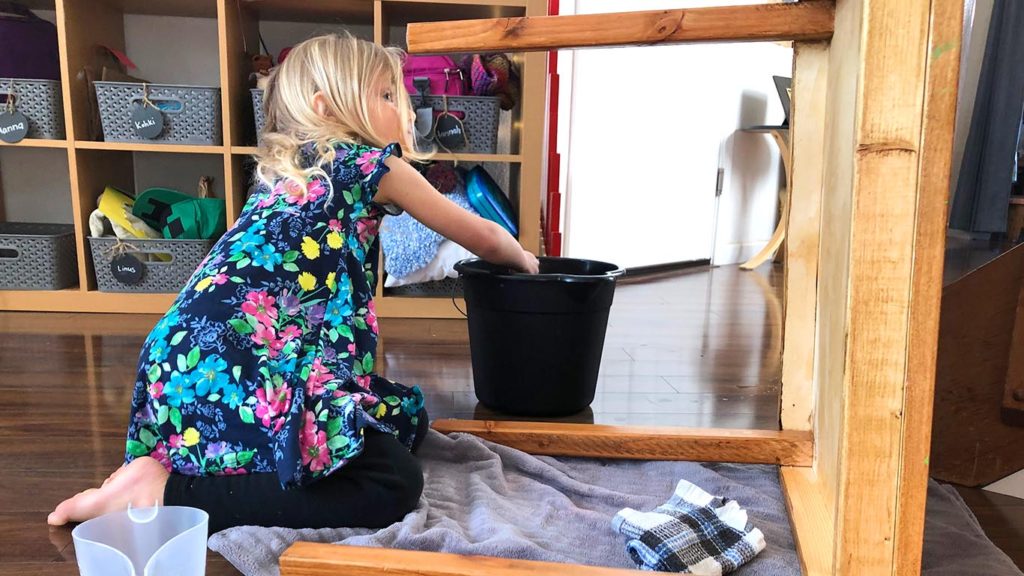 Table Washing - The School of Montessori